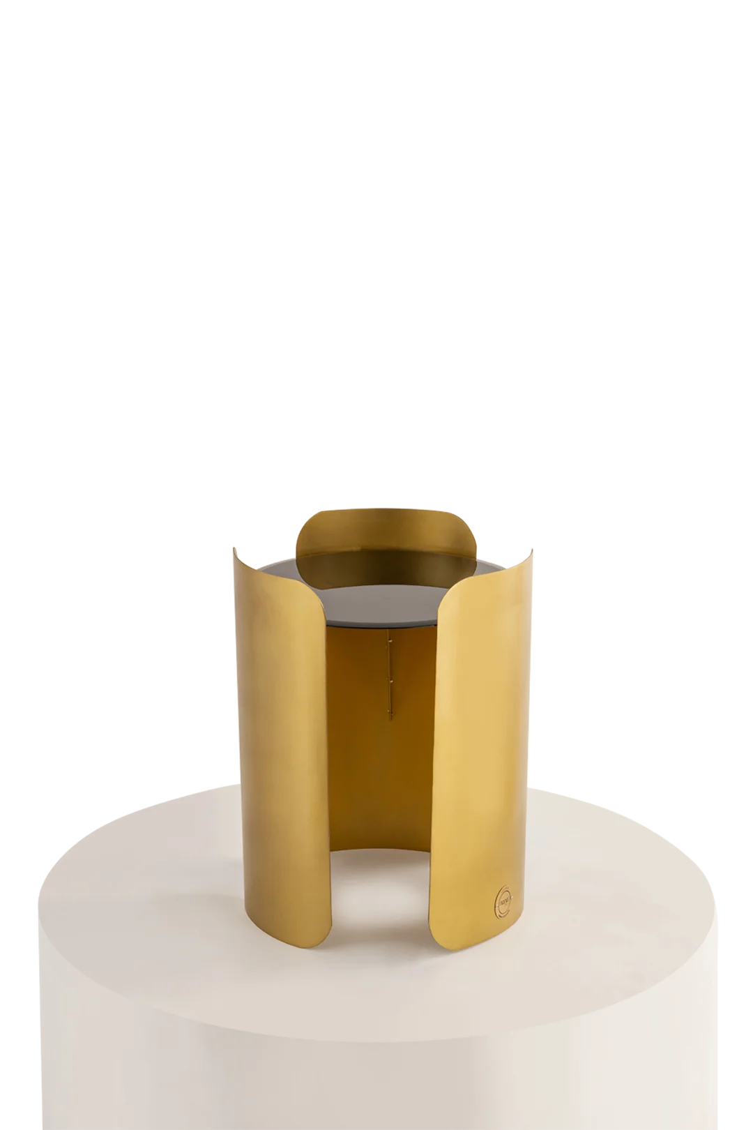 Hug Side Table - Stylish & Functional – Nama Home